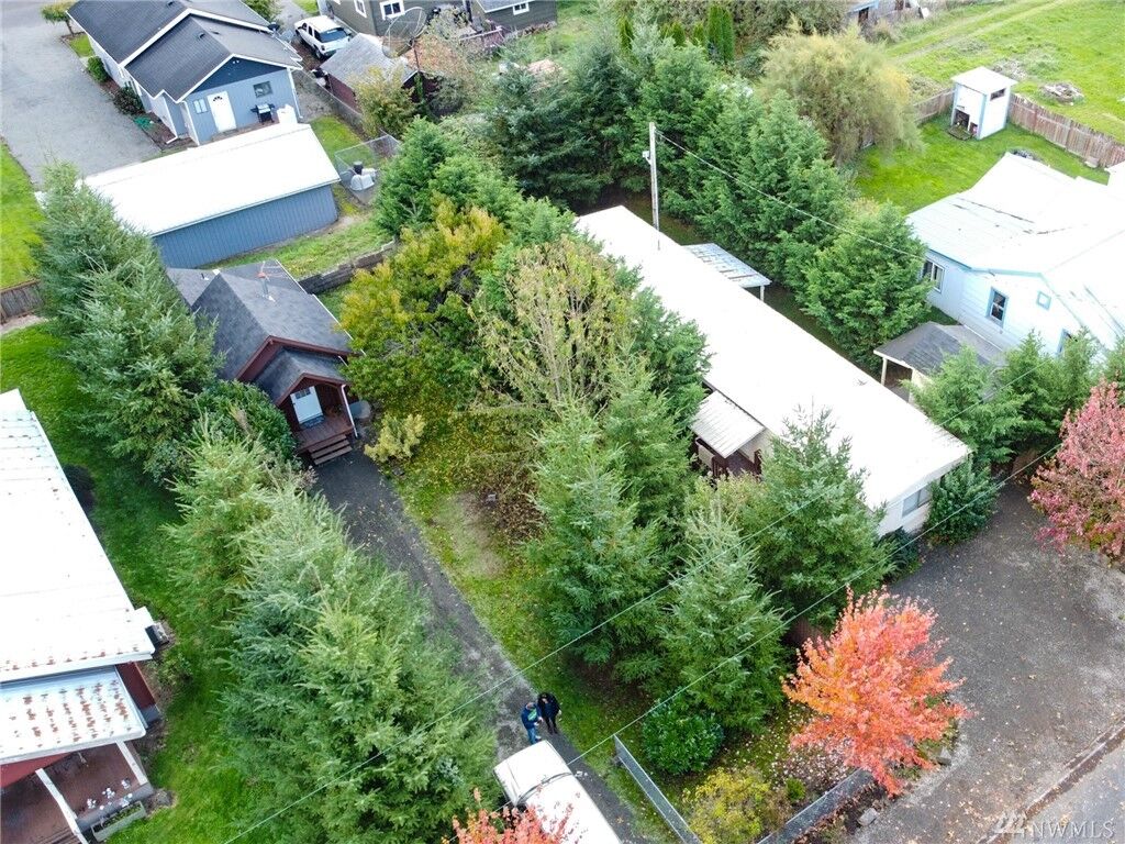 House for sale in Galvin: 107 Cleveland St, Galvin, WA 98531