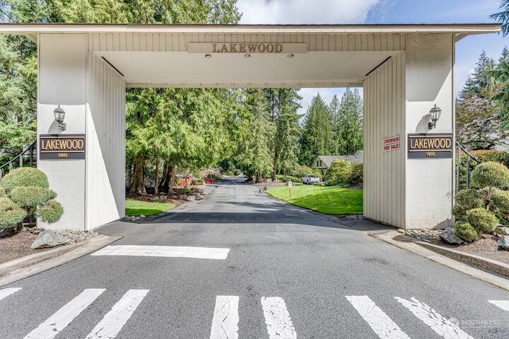 3 bed Mill Creek home for sale: 1805 Village Green Drive 24, Mill Creek ...