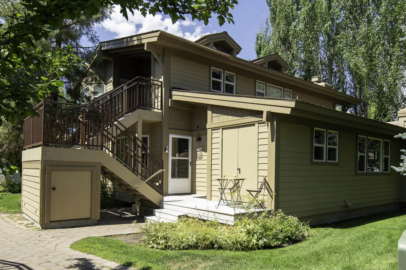 MLS#23-331042: 3556 Lower Ranch Condo Dr, Sun Valley, ID 83353