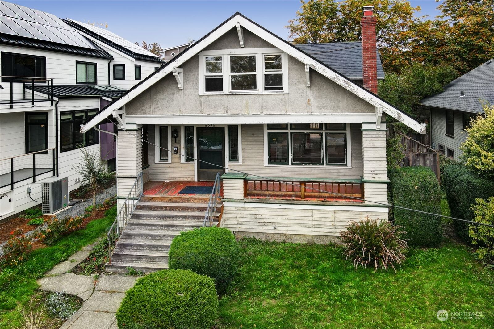 House for sale in Seattle: 6516 Palatine Avenue N, Seattle, WA 98103