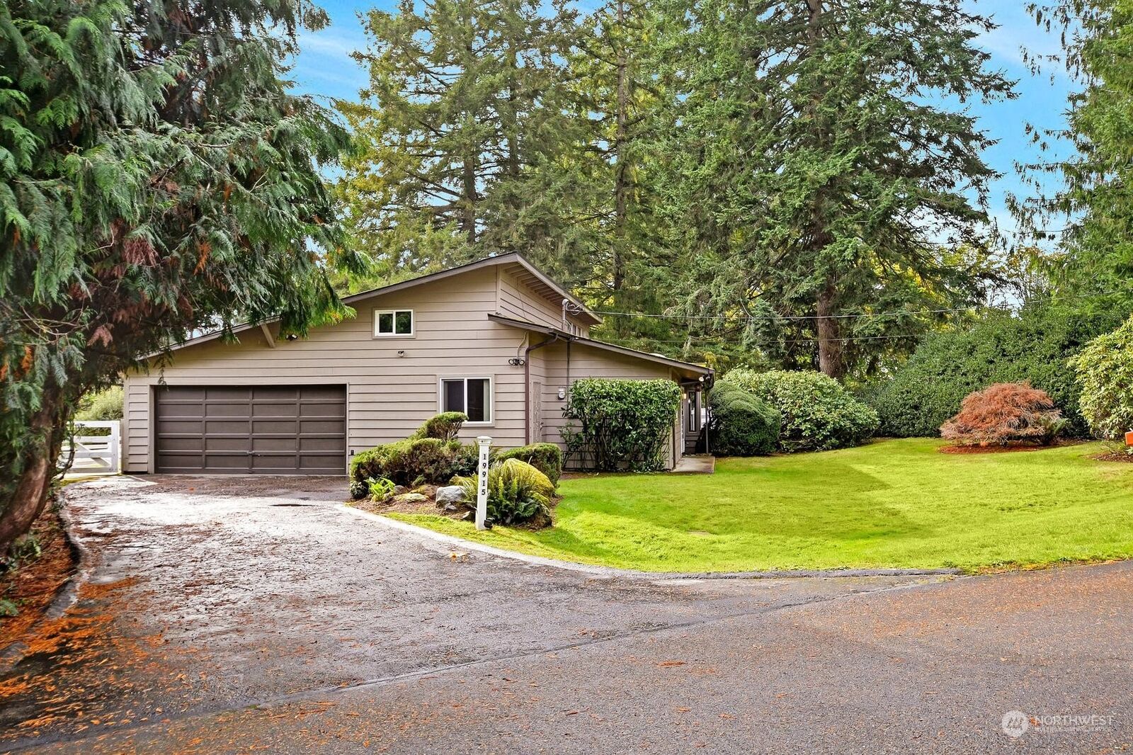 MLS#2178111: 19915 SE 125th Street, Issaquah, WA 98027