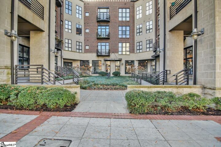 1 bed Greenville home for sale: 101 W Court Street #226, Greenville, SC ...