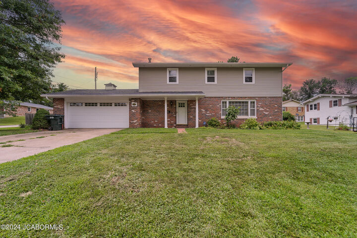 House for sale in Fulton: 903 S Ravine Street, Fulton, MO 65251