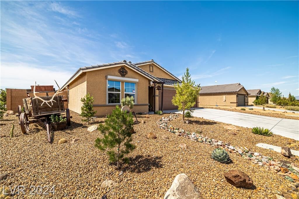 Home for sale in Pahrump: 3977 East Gunnison Avenue, Pahrump, NV 89061