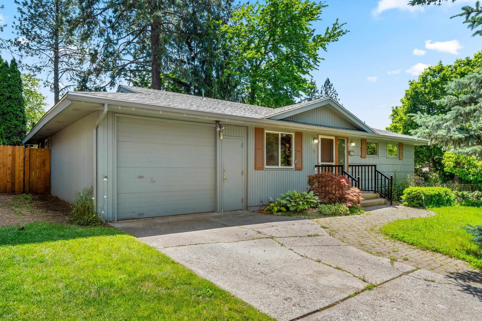 House for sale in Spokane: 1118 E 34th Ave, Spokane, WA 99203