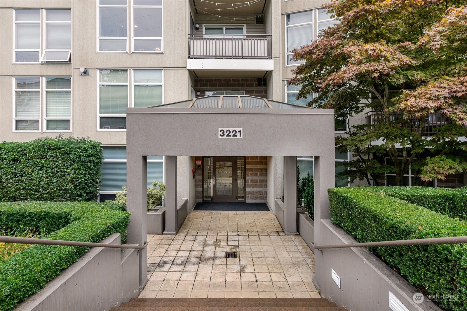 Home for sale in Seattle: 3221 SW Avalon Way 313, Seattle, WA 98126