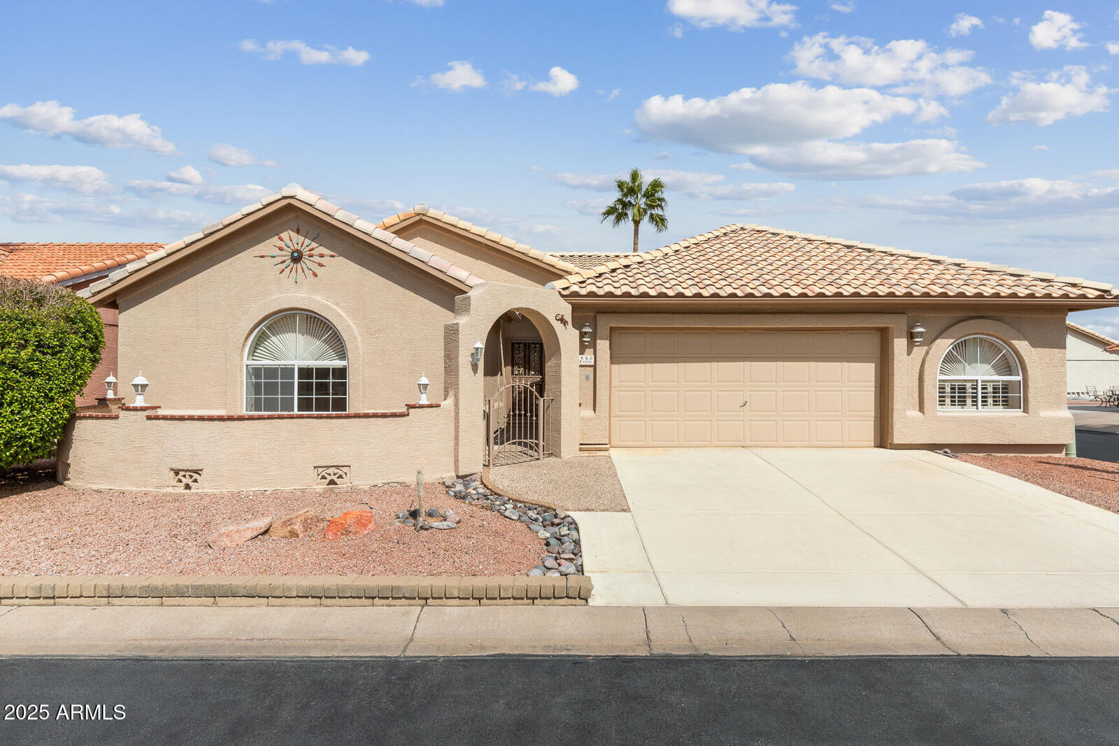 2 bed Chandler home for sale: 1560 E Riviera Drive, Chandler, AZ 85249