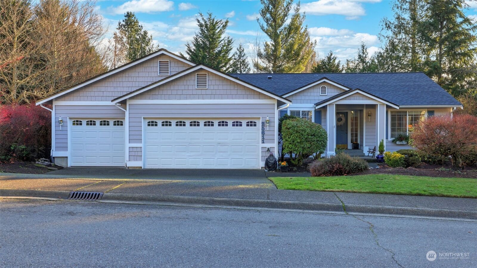 3 bed Black Diamond home for sale: 25611 Cumberland Way, Black Diamond ...