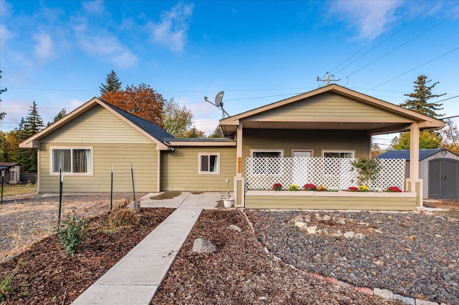 MLS#202511341: 10111 S Electric St, Four Lakes, WA 99014