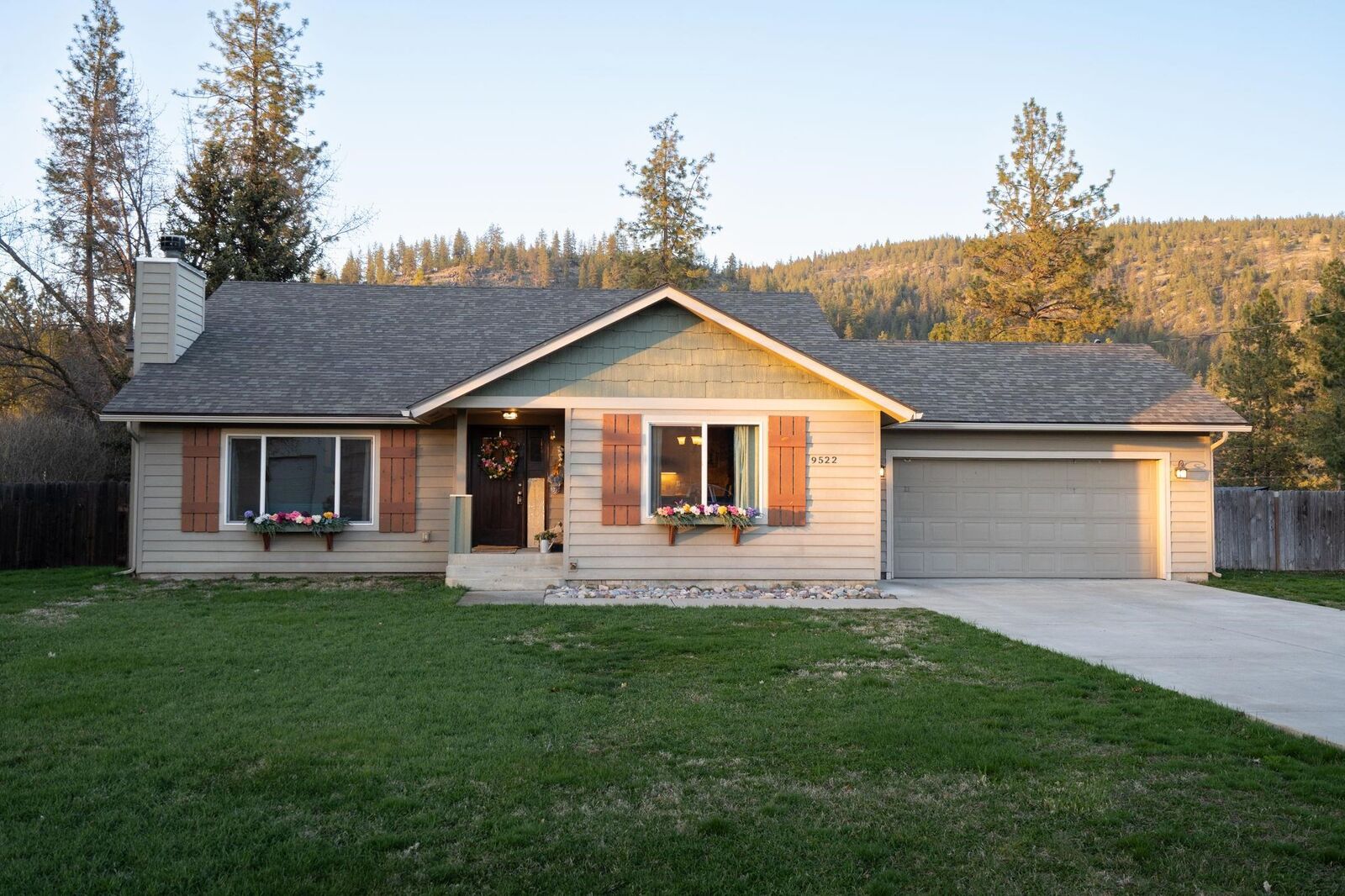 Home for sale in Nine Mile Falls: 9522 W Nelson Dr, Nine Mile Falls, WA ...