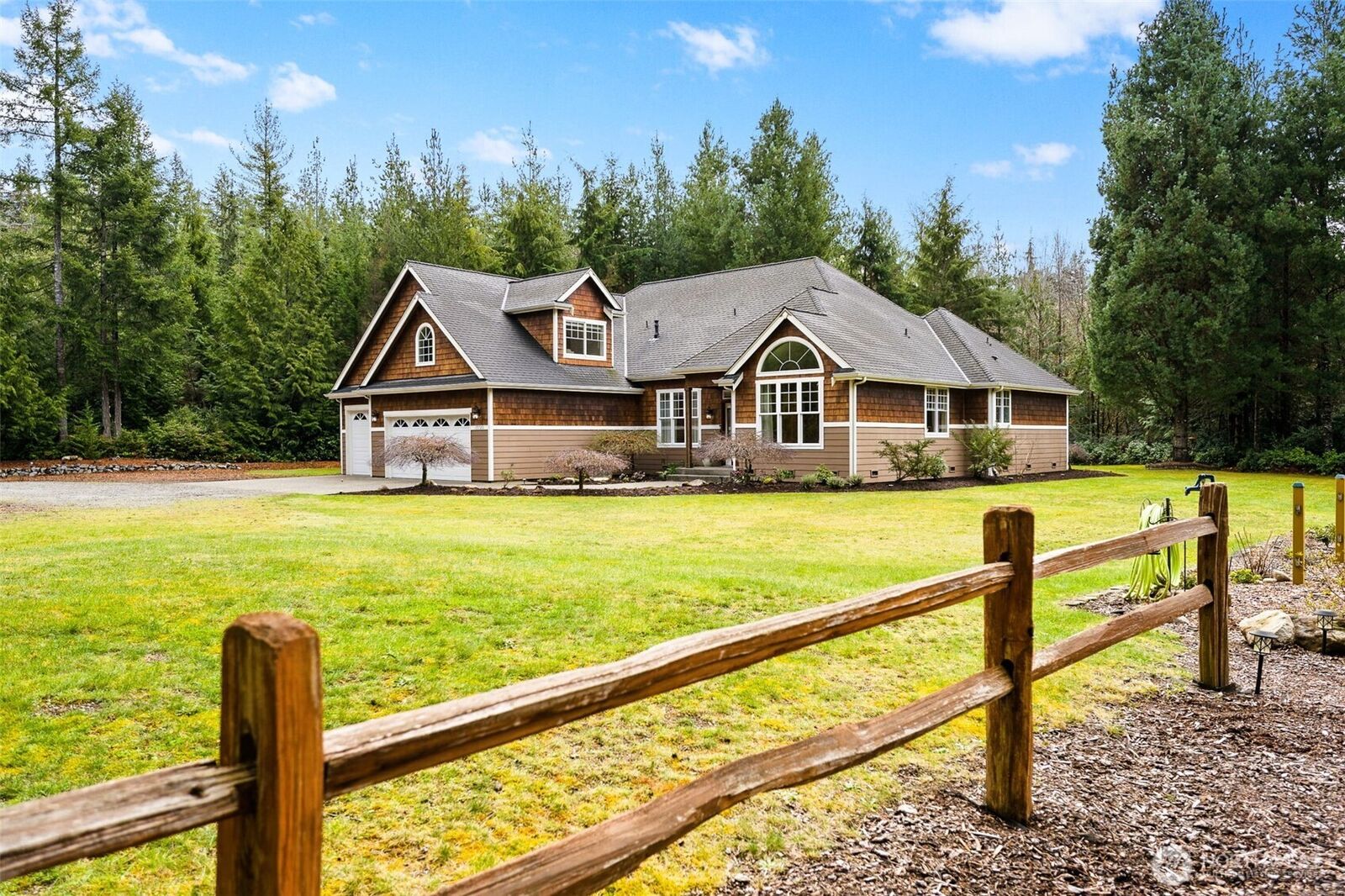 House for sale in Purdy: 15720 Peacock Hill Road SE, Purdy, WA 98359