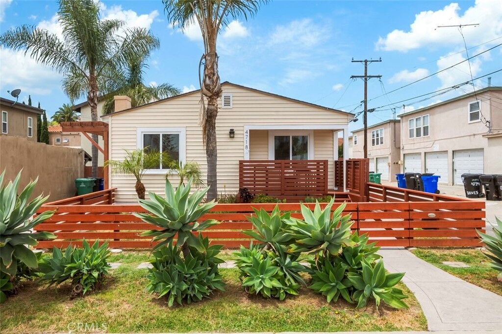 MLS#PT25099276: 4718 Dawes Street, San Diego, CA 92109