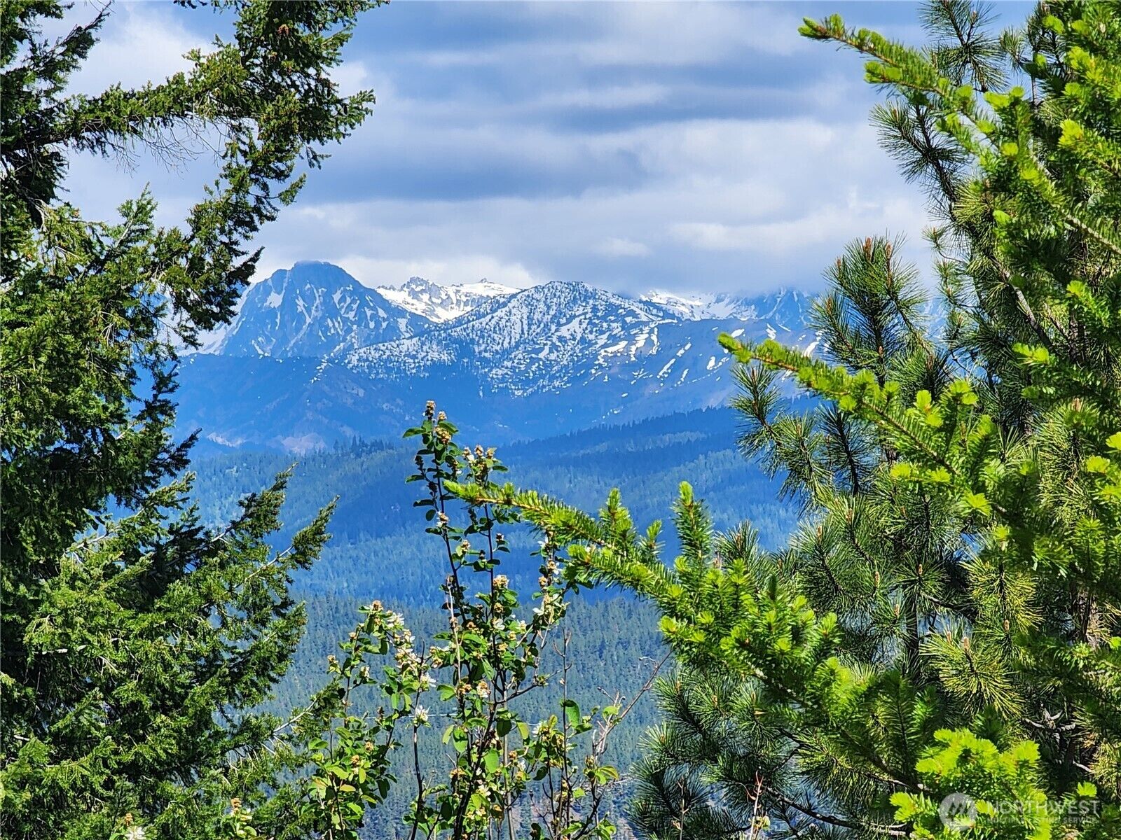 MLS#2387591: 8440 Upper Peoh Point, Cle Elum, WA 98922