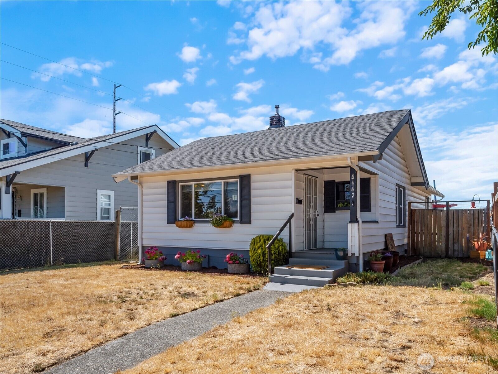 Home for sale in Tacoma: 6442 S Puget Sound Avenue W, Tacoma, WA 98409